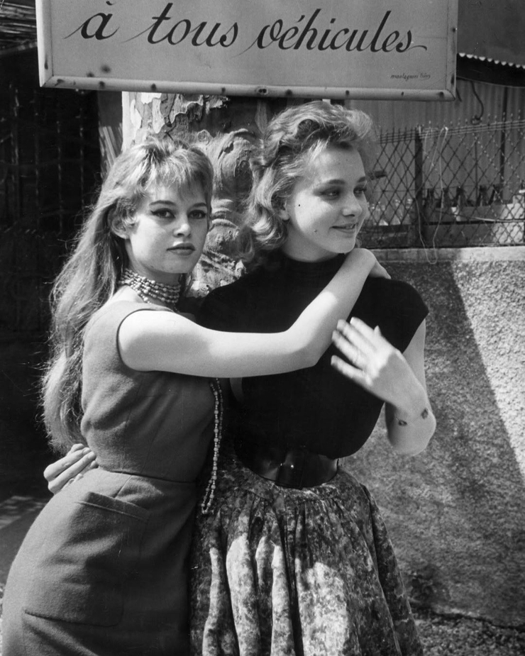 Isabelle Corey image