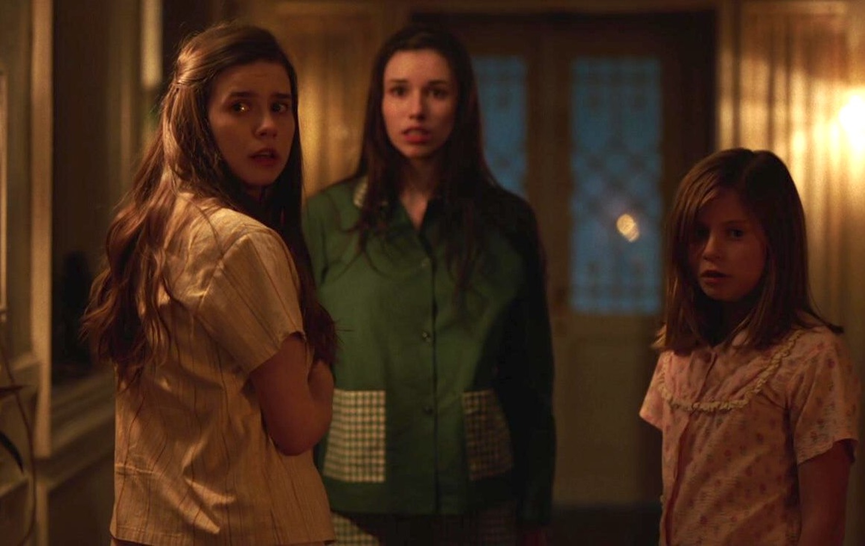 Philippa Coulthard and Grace Fulton in ANNABELLE C