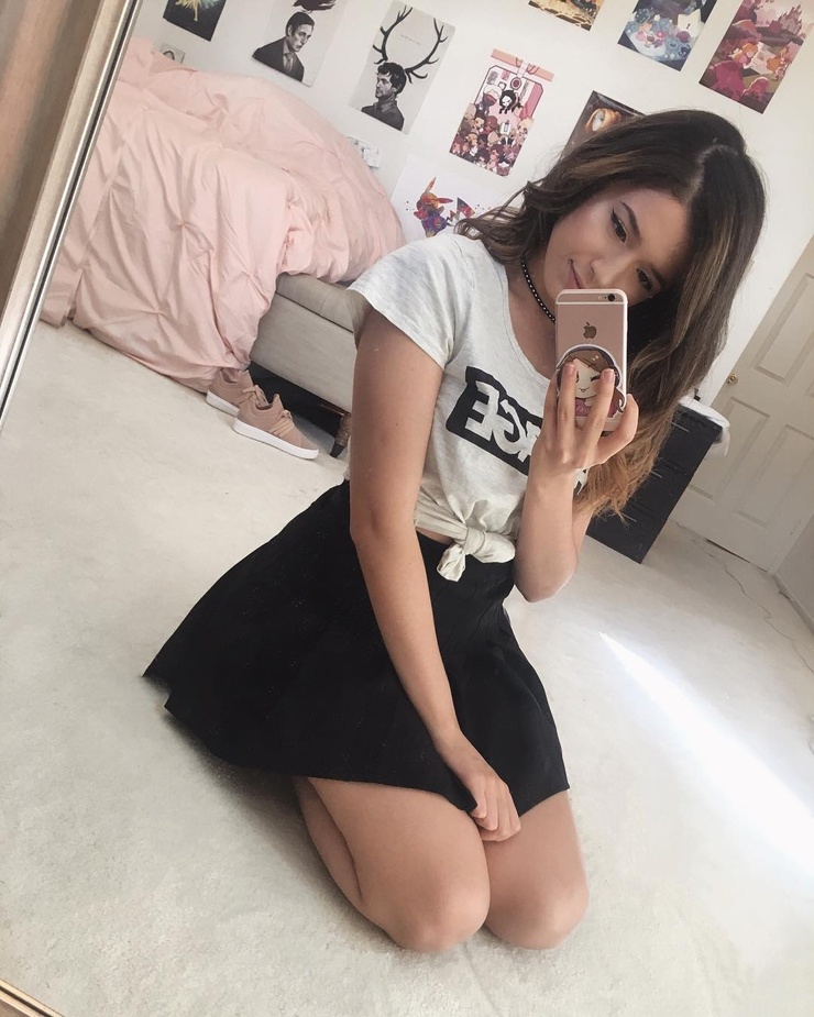 Picture of Pokimane