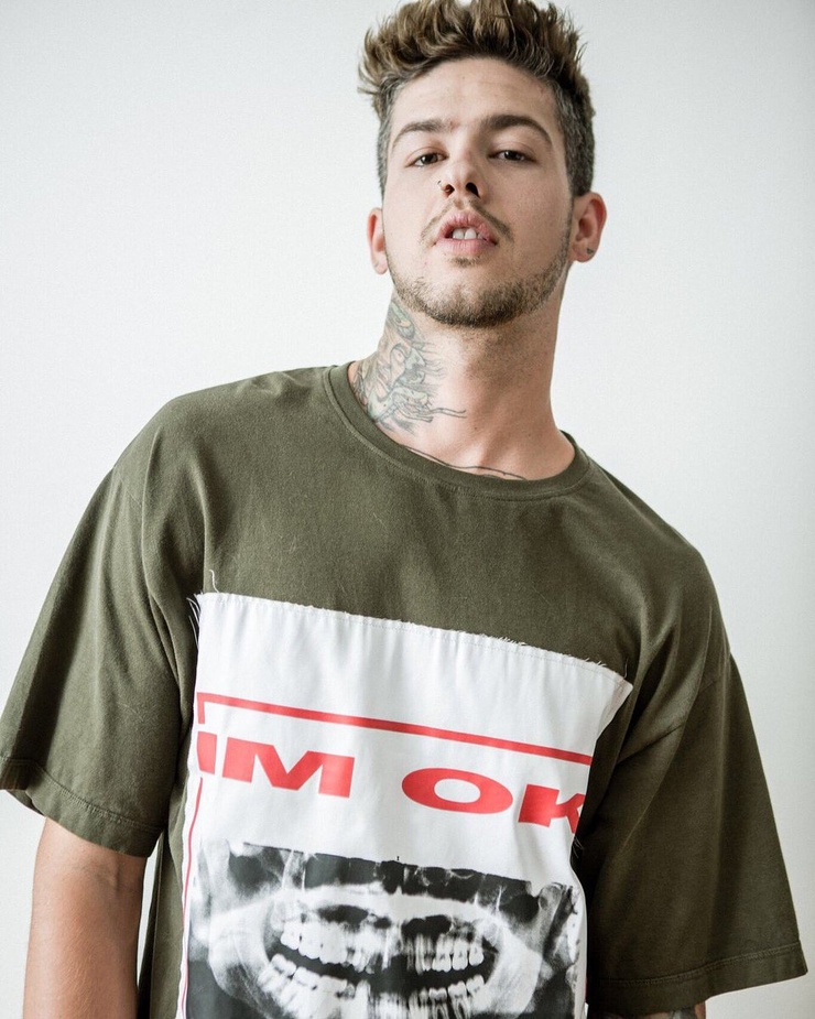 Travis Mills image