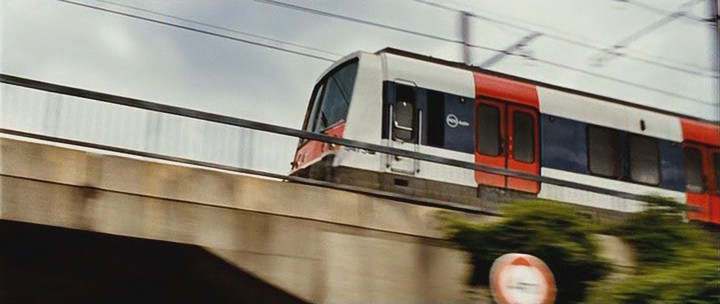 Picture of The Girl On The Train (2009)