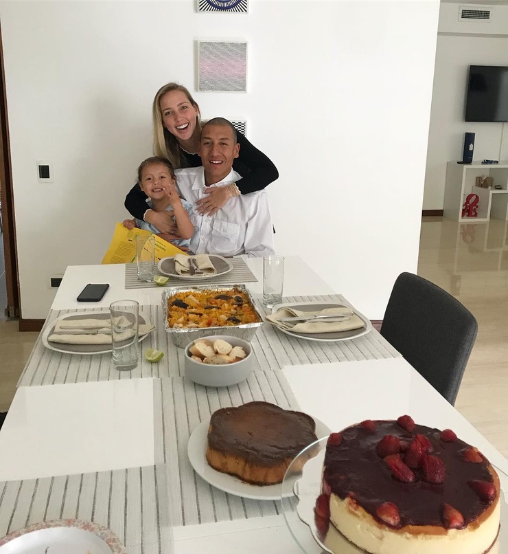 Picture of Vanessa Pose