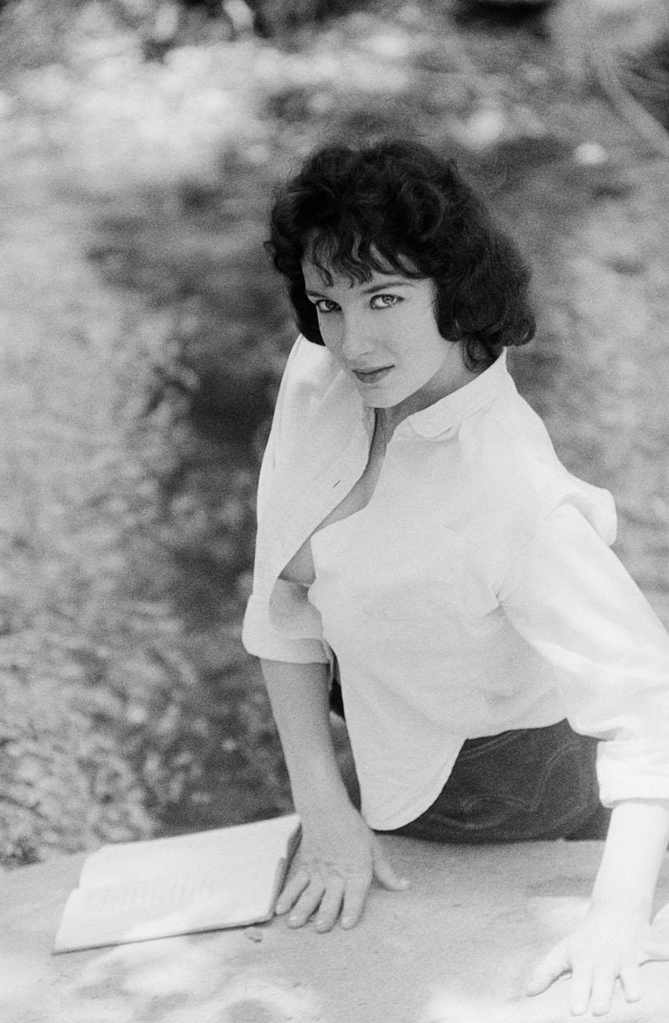 Picture of Jean Cannon