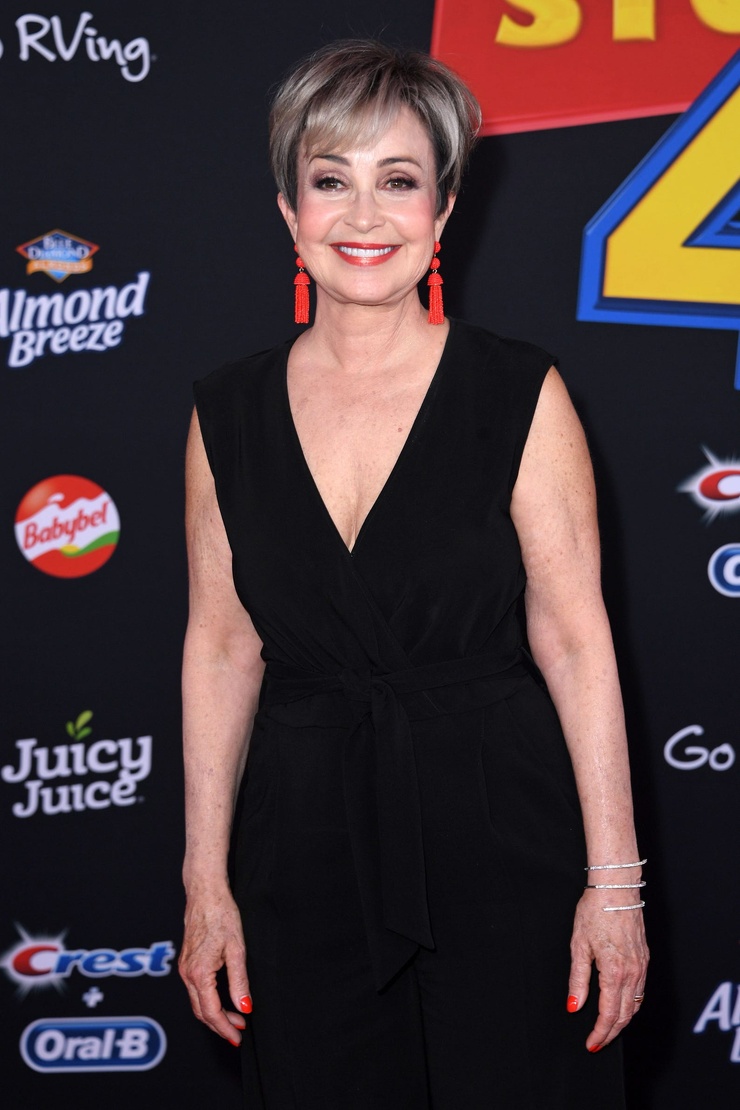 Annie Potts