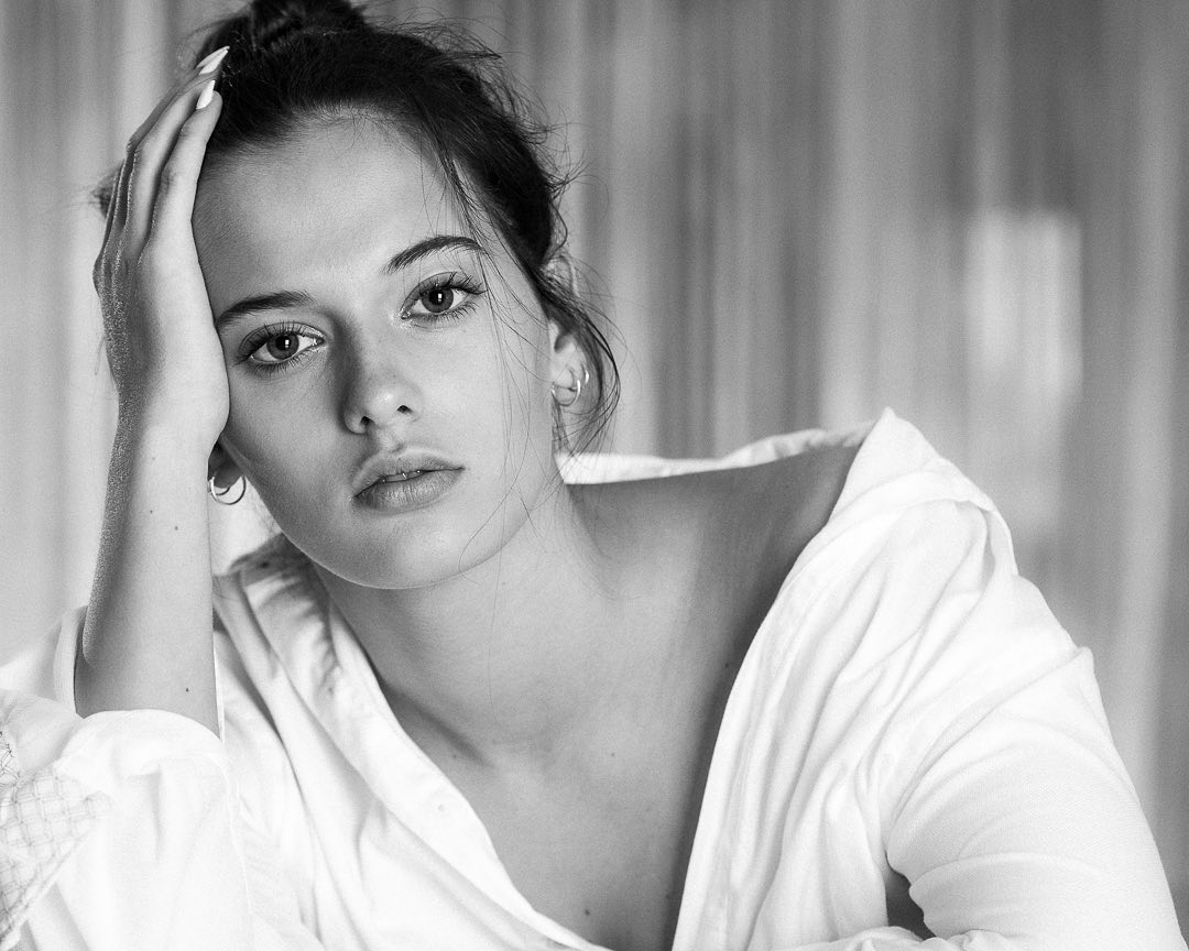 Picture of taya brooks