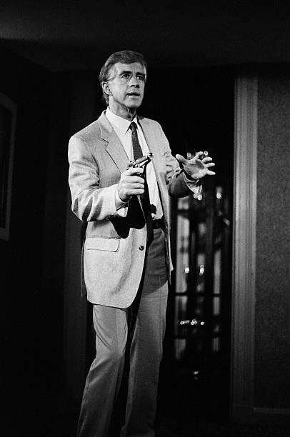 Clu Gulager