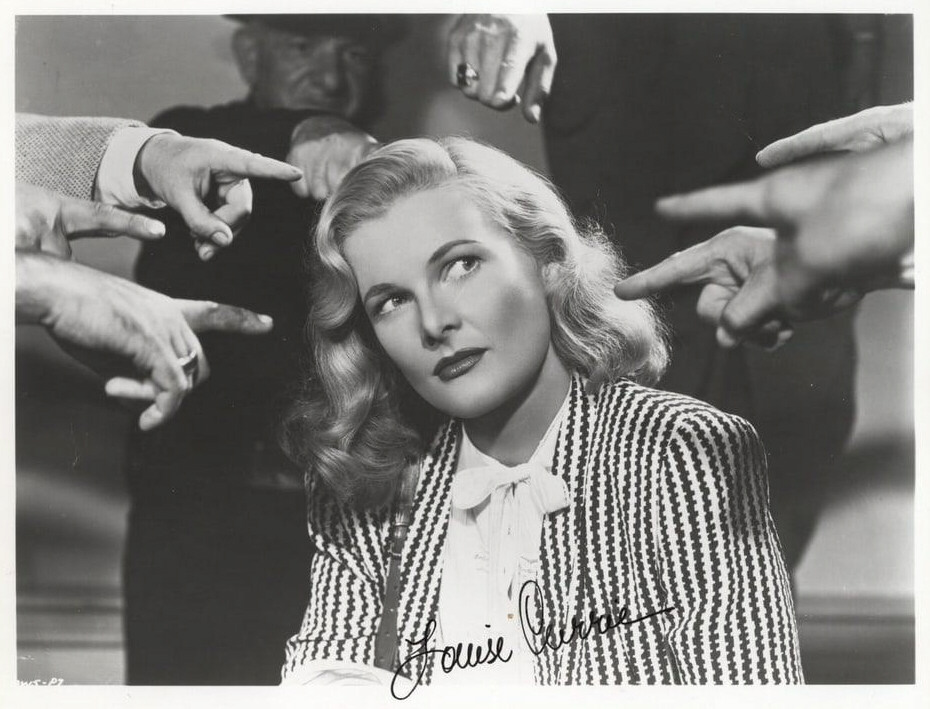 Louise Currie