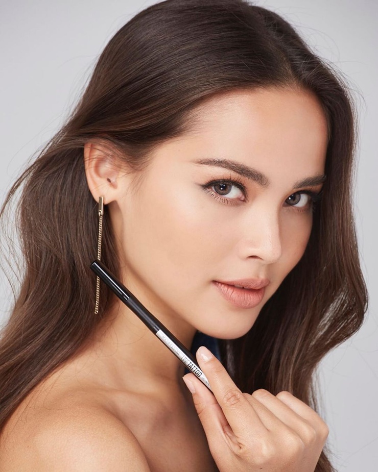 Picture of Urassaya Sperbund