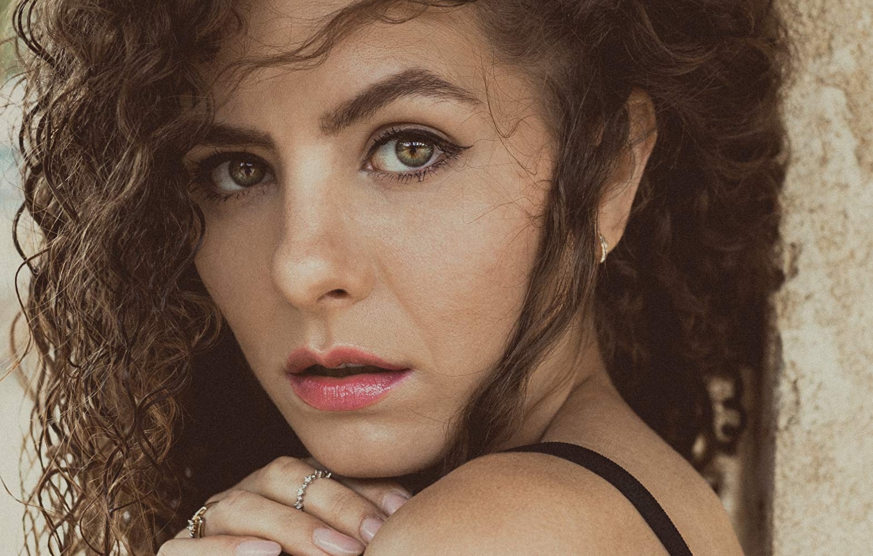 Image of Amanda Troisi