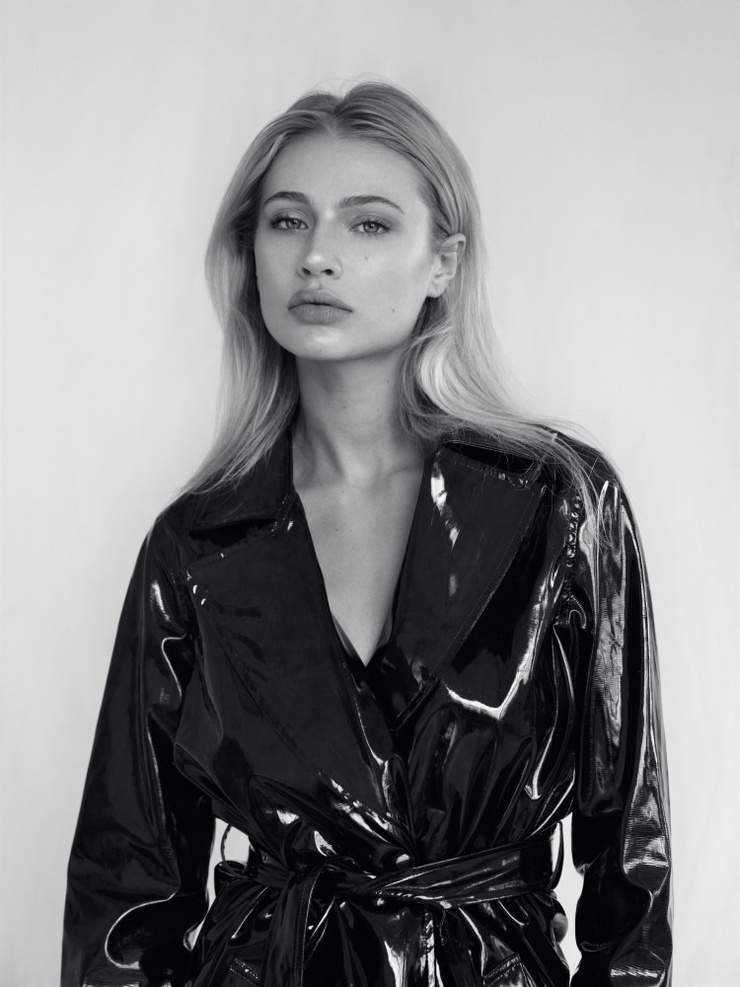 Molly Abbott picture