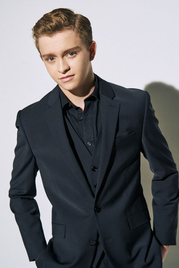 Picture of Gavin Lewis