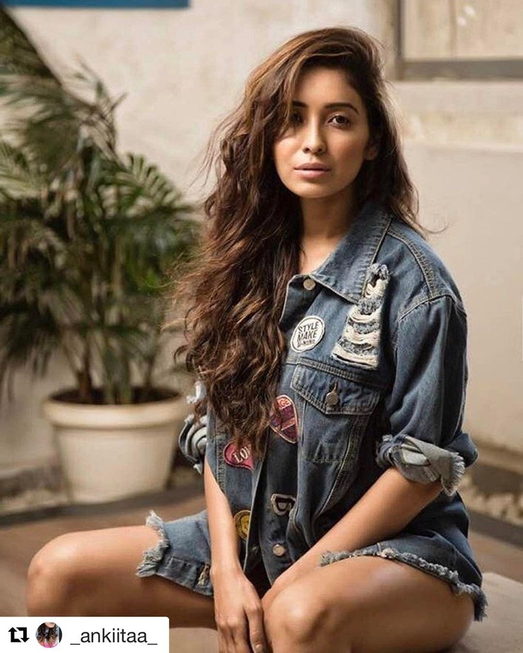Picture of Asha Negi