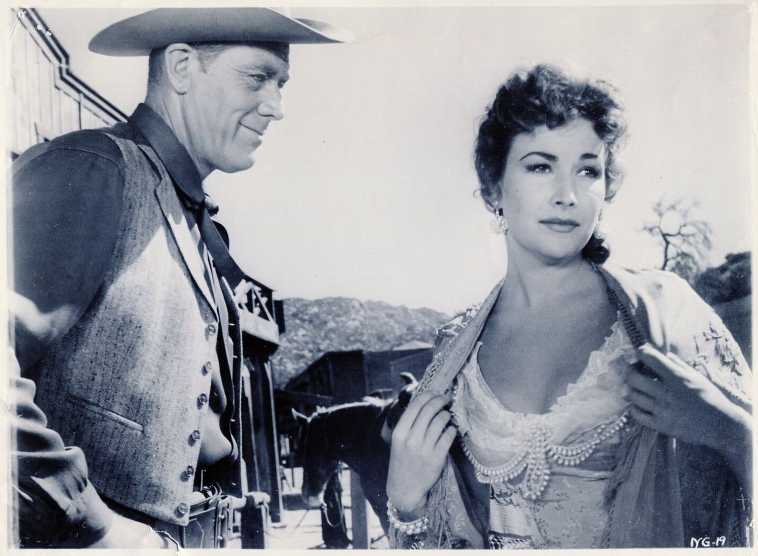 Willard Parker, Mara Corday