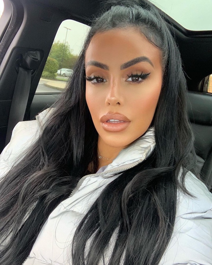 Picture of Chloe Saxon