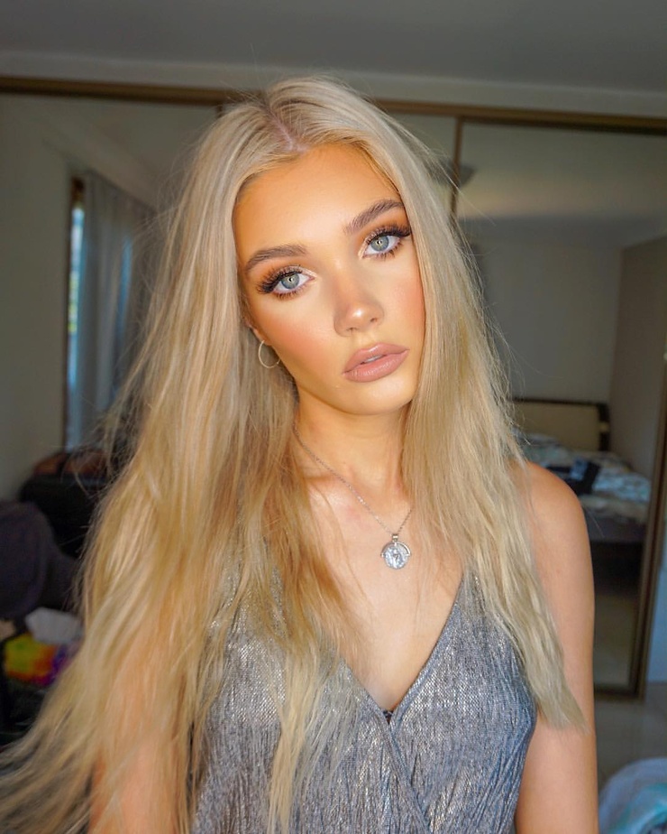 Picture of Elise Faust