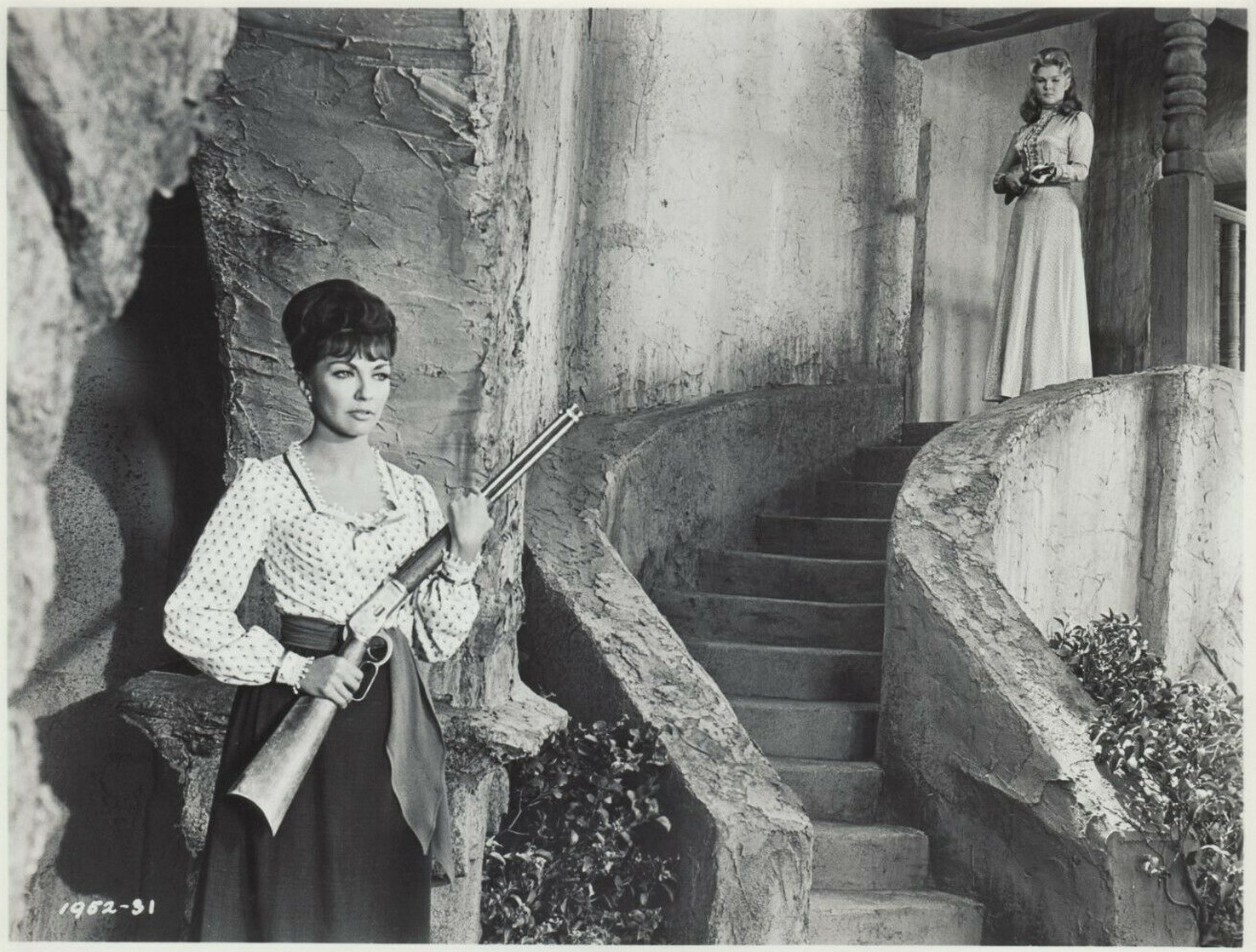 Elsa Cárdenas, Jean Hale