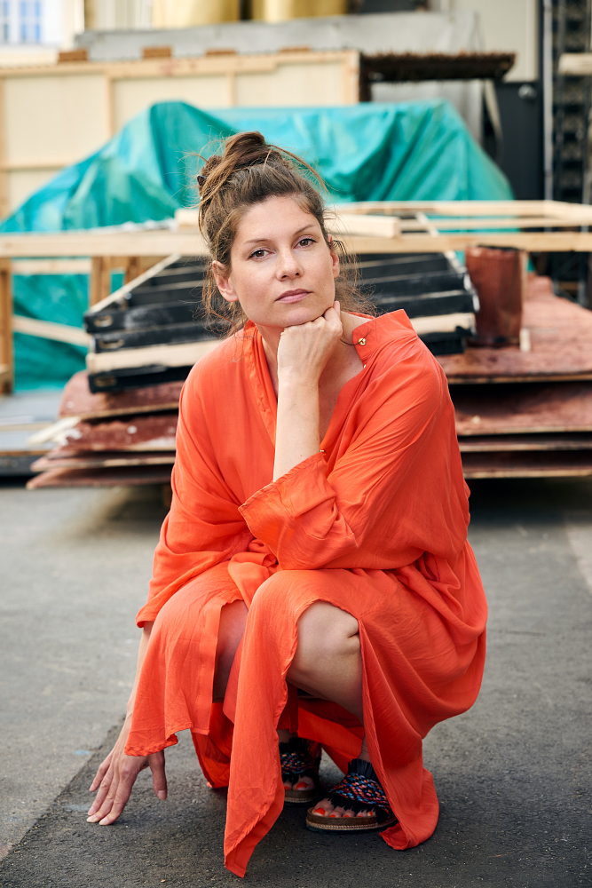Vera Bommer image