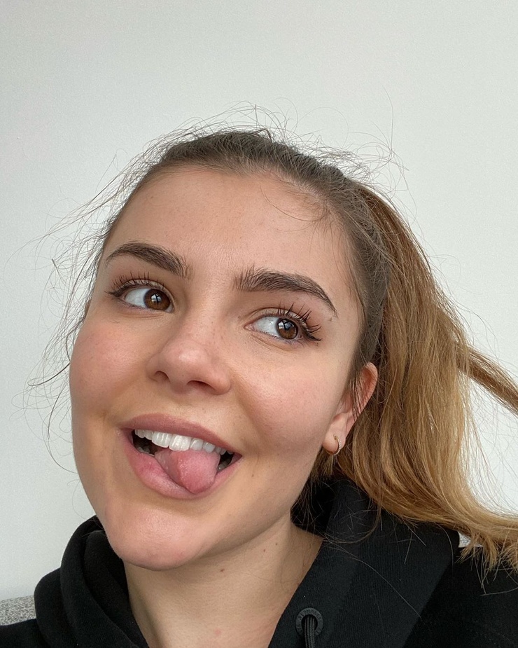 Kate Taylor picture