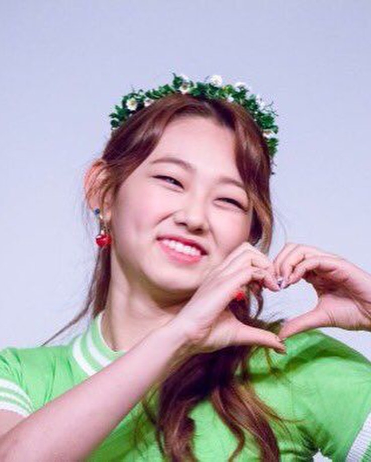 Picture of Kang Mina