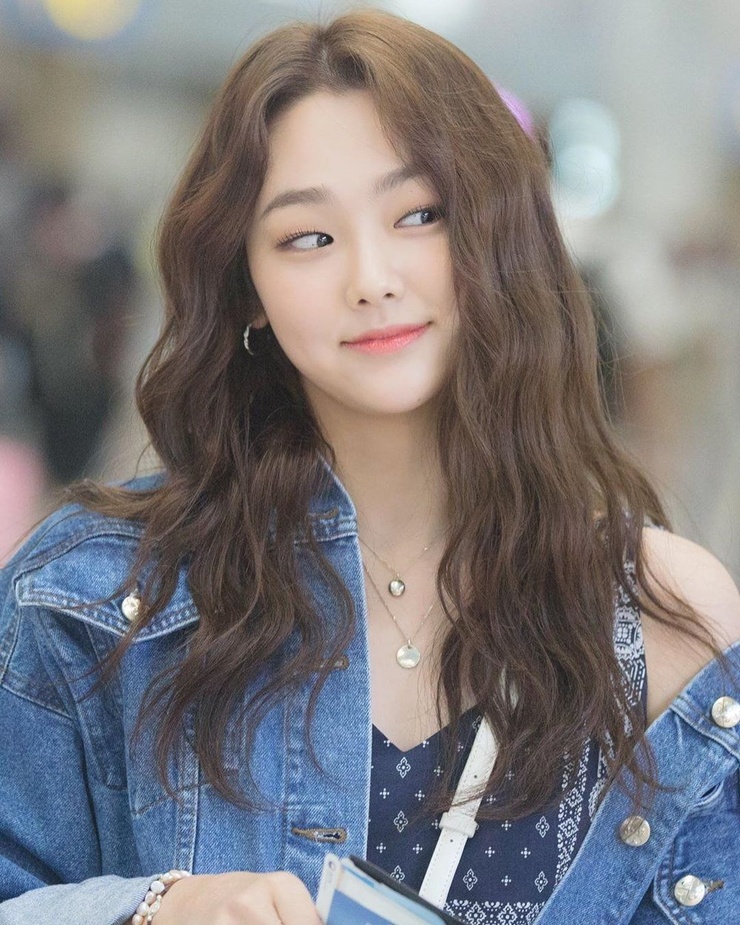 Picture of Kang Mina