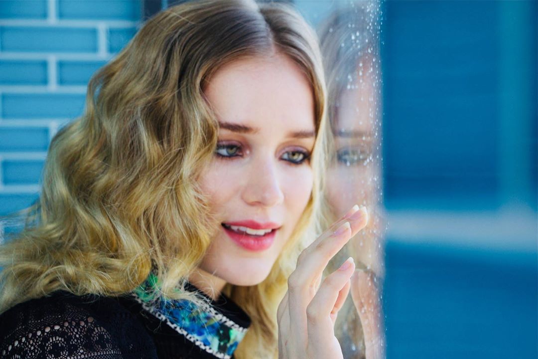 Picture of elizabeth lail