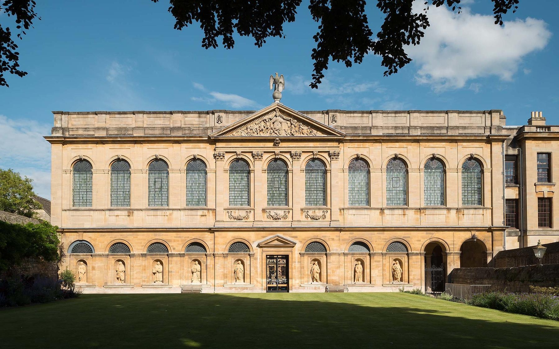 Queen's College Library, Oxford