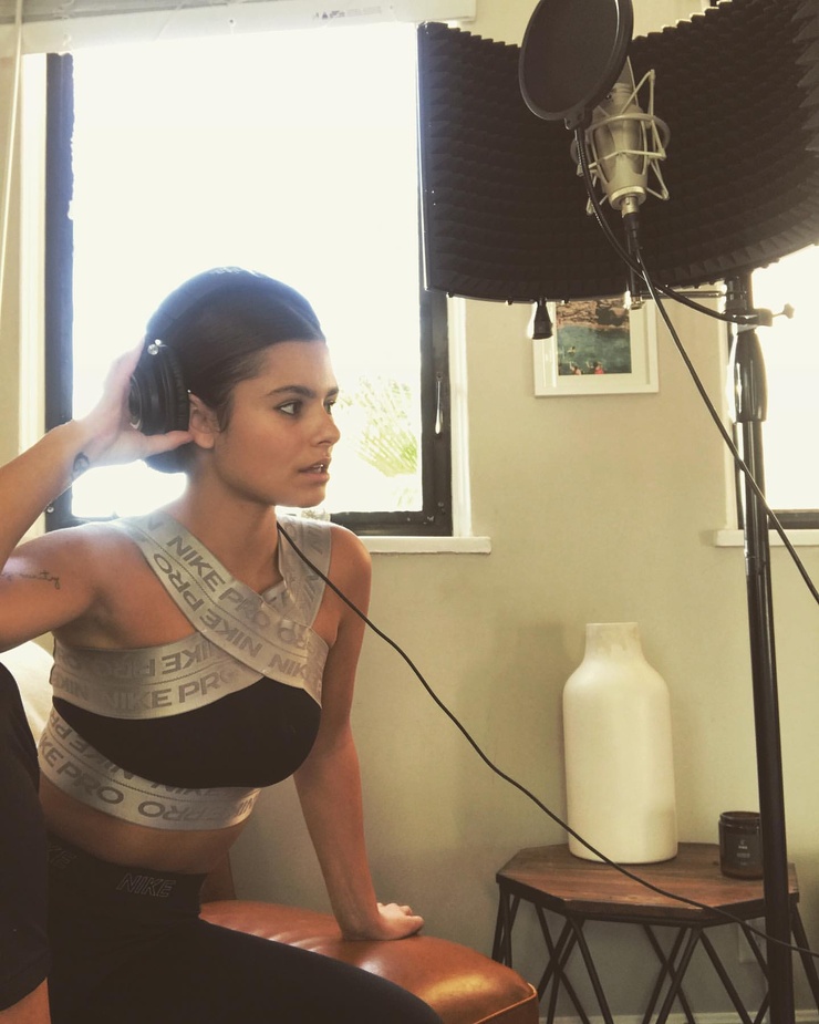 Image of Jacquie Lee