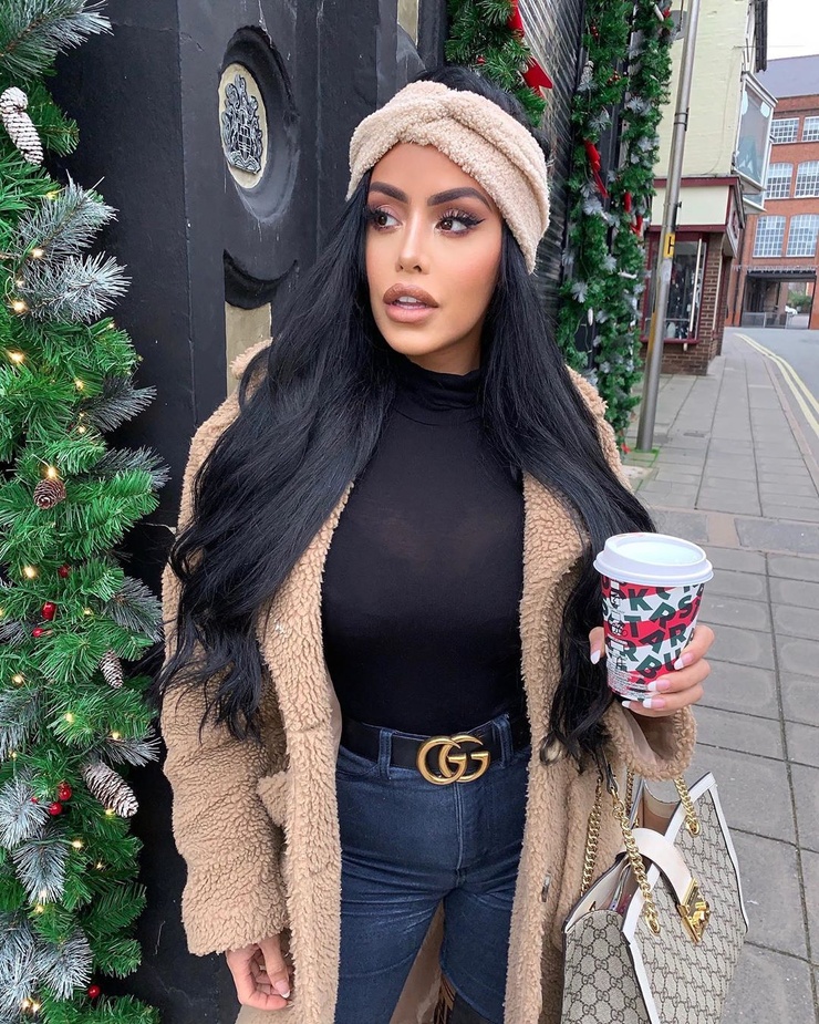 Picture of Chloe Saxon