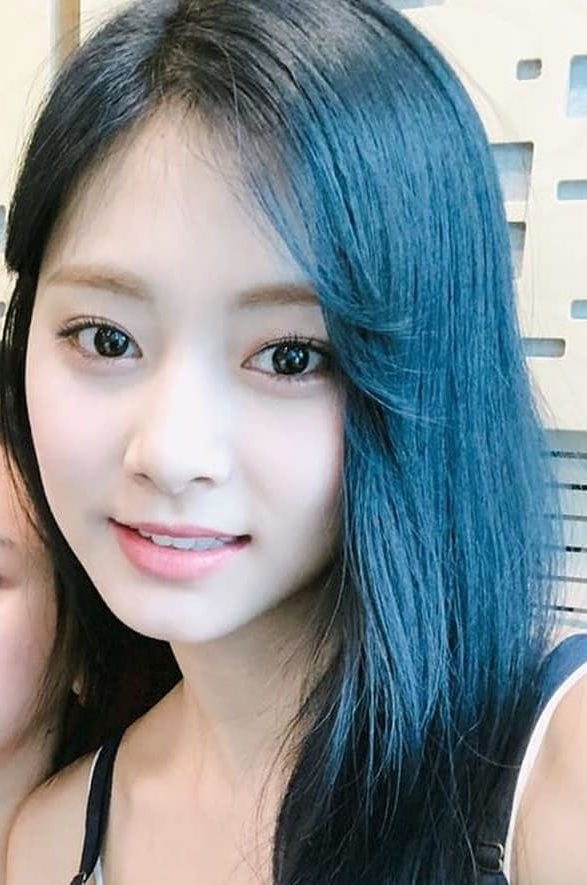 Picture of Chou Tzu-yu (Tzuyu)