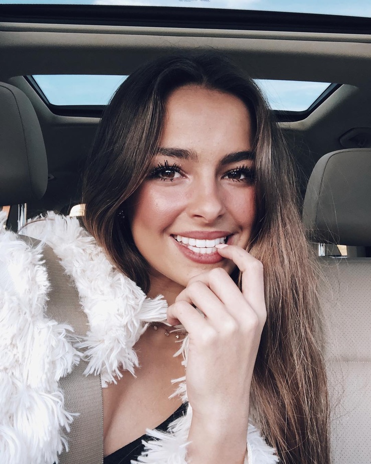 Addison Easterling image