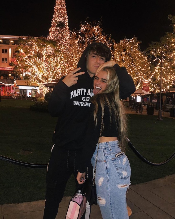 Addison Easterling image