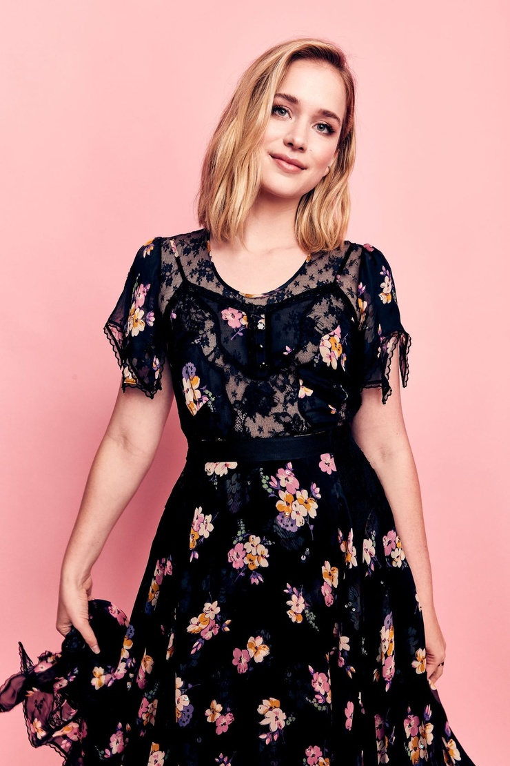 Picture of elizabeth lail