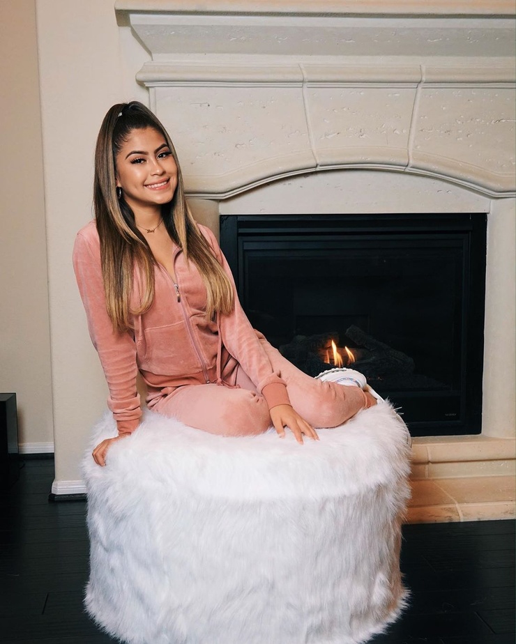 Picture of Desiree Montoya