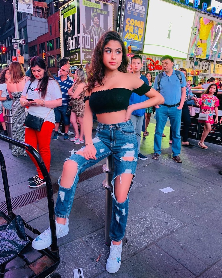 Desiree Montoya image