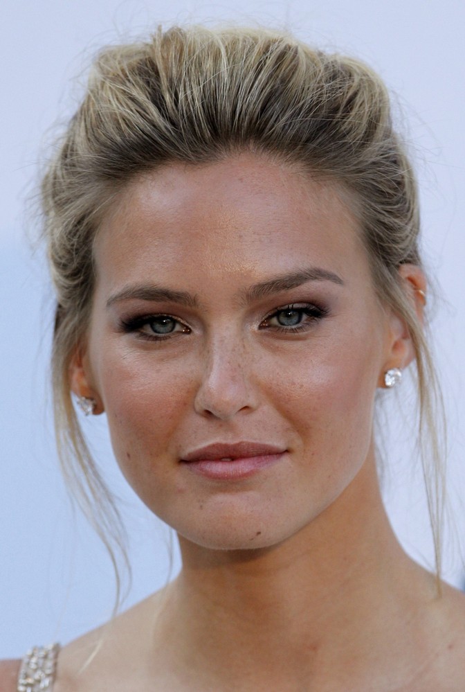 Bar Refaeli picture