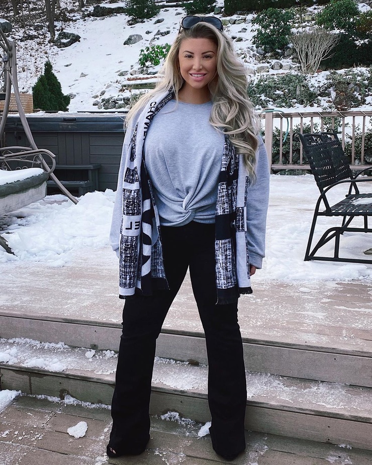 Picture of Ashley Alexis Smith