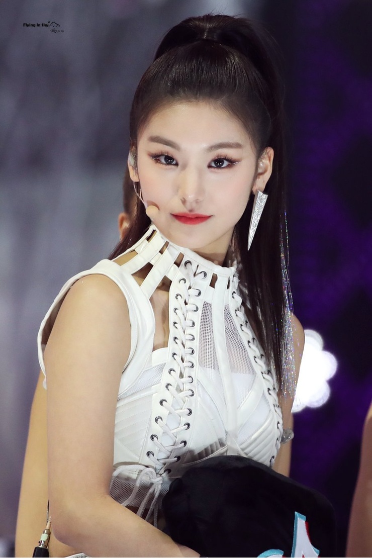 Image of Hwang Yeji