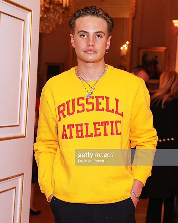 Picture of Daniel Mickelson