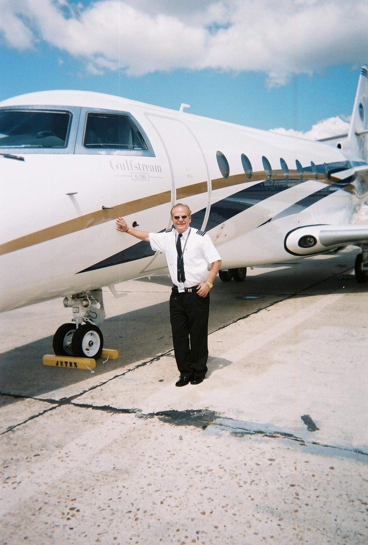 Kenneth Carkeet - Pilot