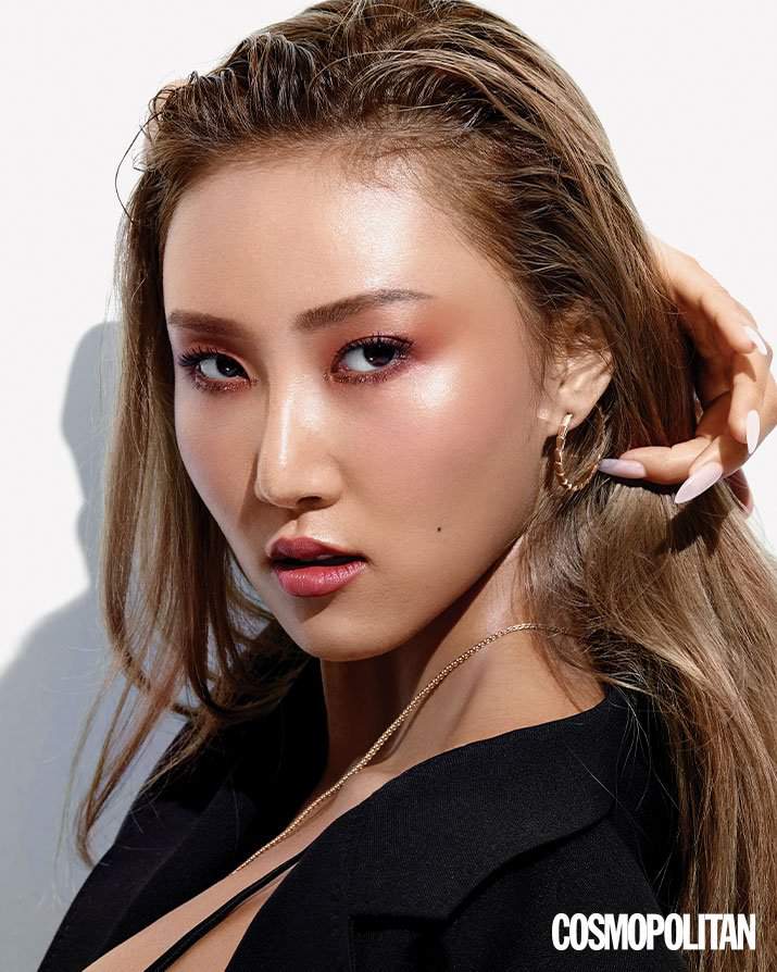 Picture of Hwasa