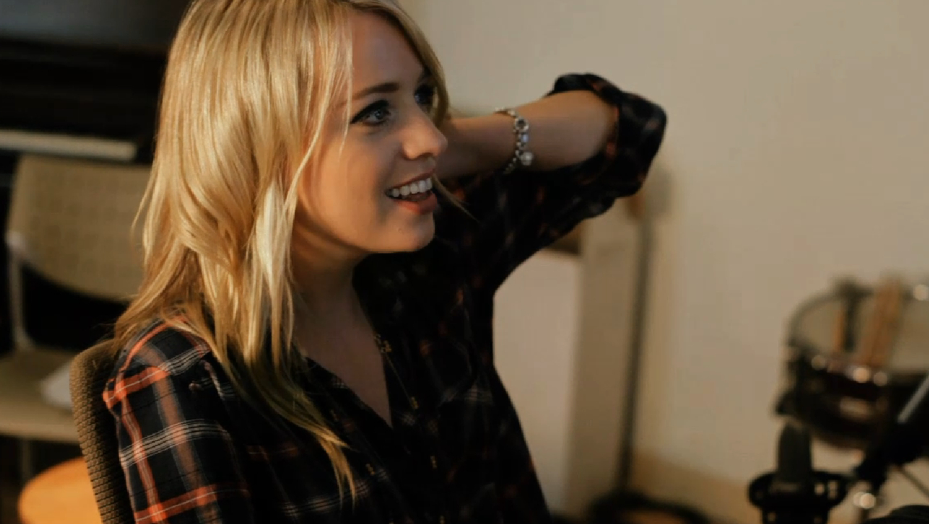 Alexz Johnson picture