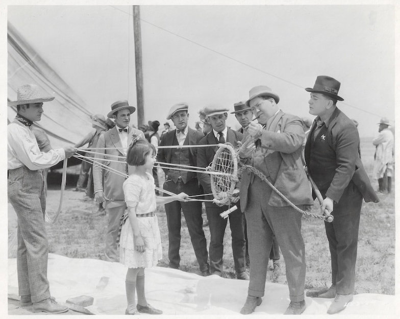 Mary Jane Irving, Walter Hiers