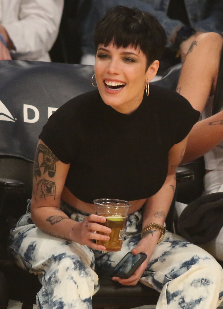 Picture of Halsey