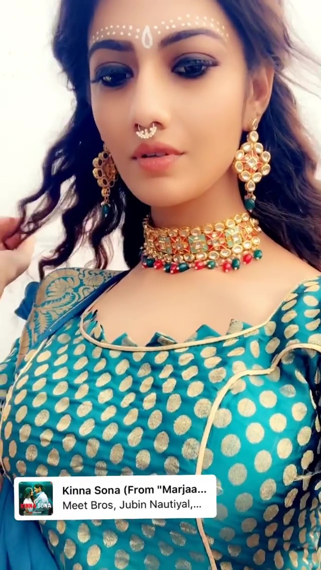 Pooja Solanki picture