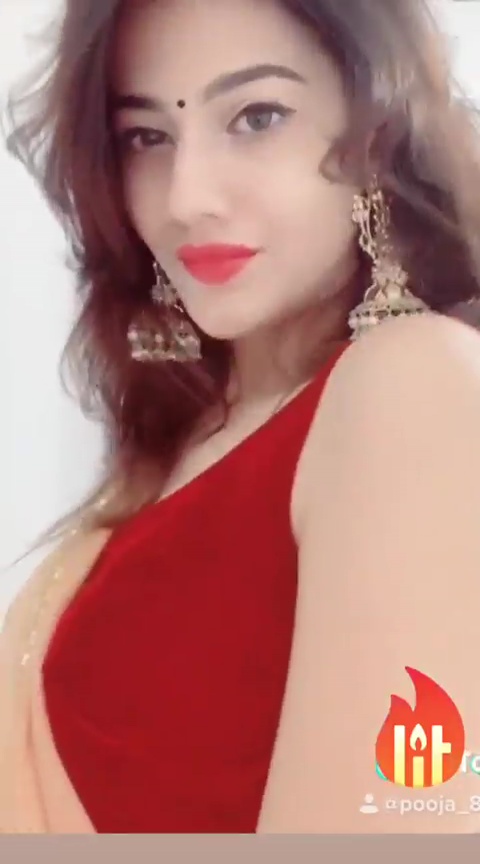 Pooja Solanki picture