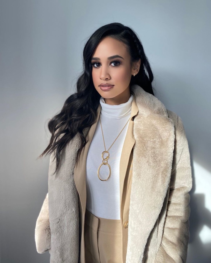 Picture of Emily Tosta