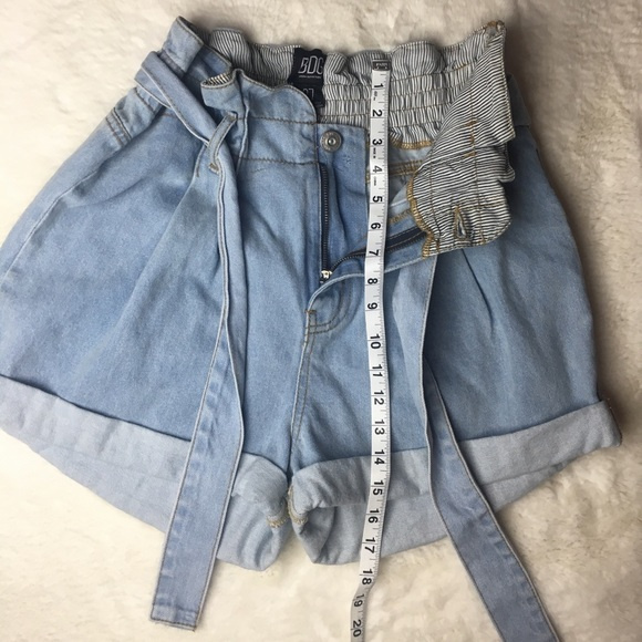 Picture of BDG Paperbag Tie Mom Short | Urban Outfitters Canada