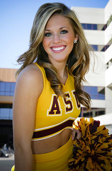 Lauren Thompson image