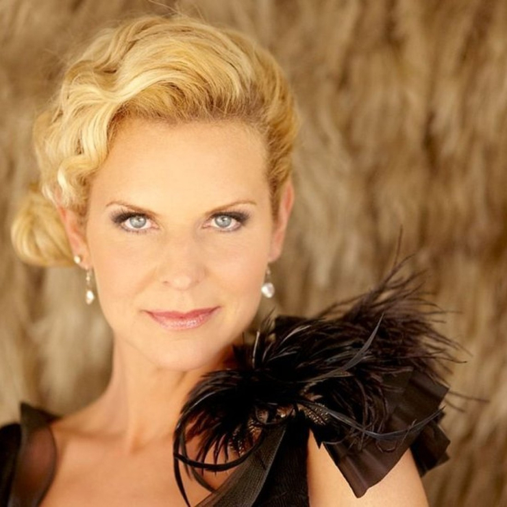 Picture of Victoria Herrmann