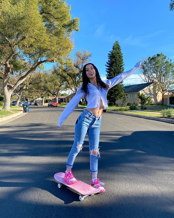 Picture of Ariana Renee